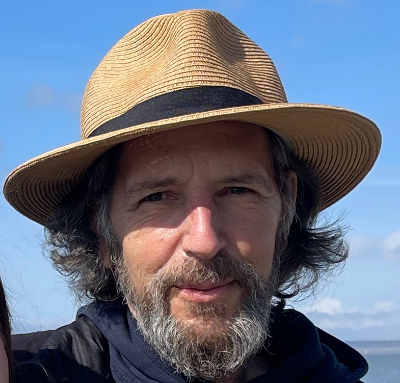 Michael Vavrus – Countering the Master Narrative